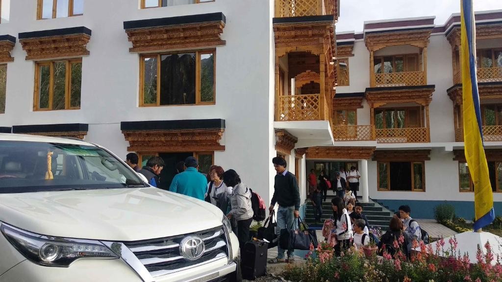 Hotel Hunder Residency Nubra Valley, Leh Ladakh – Prices, Reviews ...