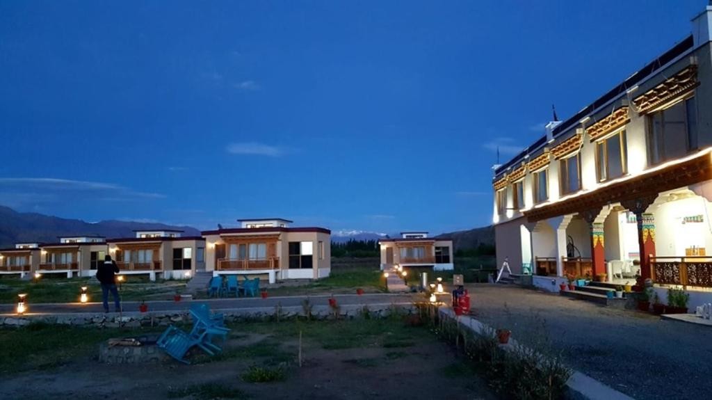 Hotel The Fortune Resort Spituk (Farka), Leh Ladakh – Prices, Reviews ...